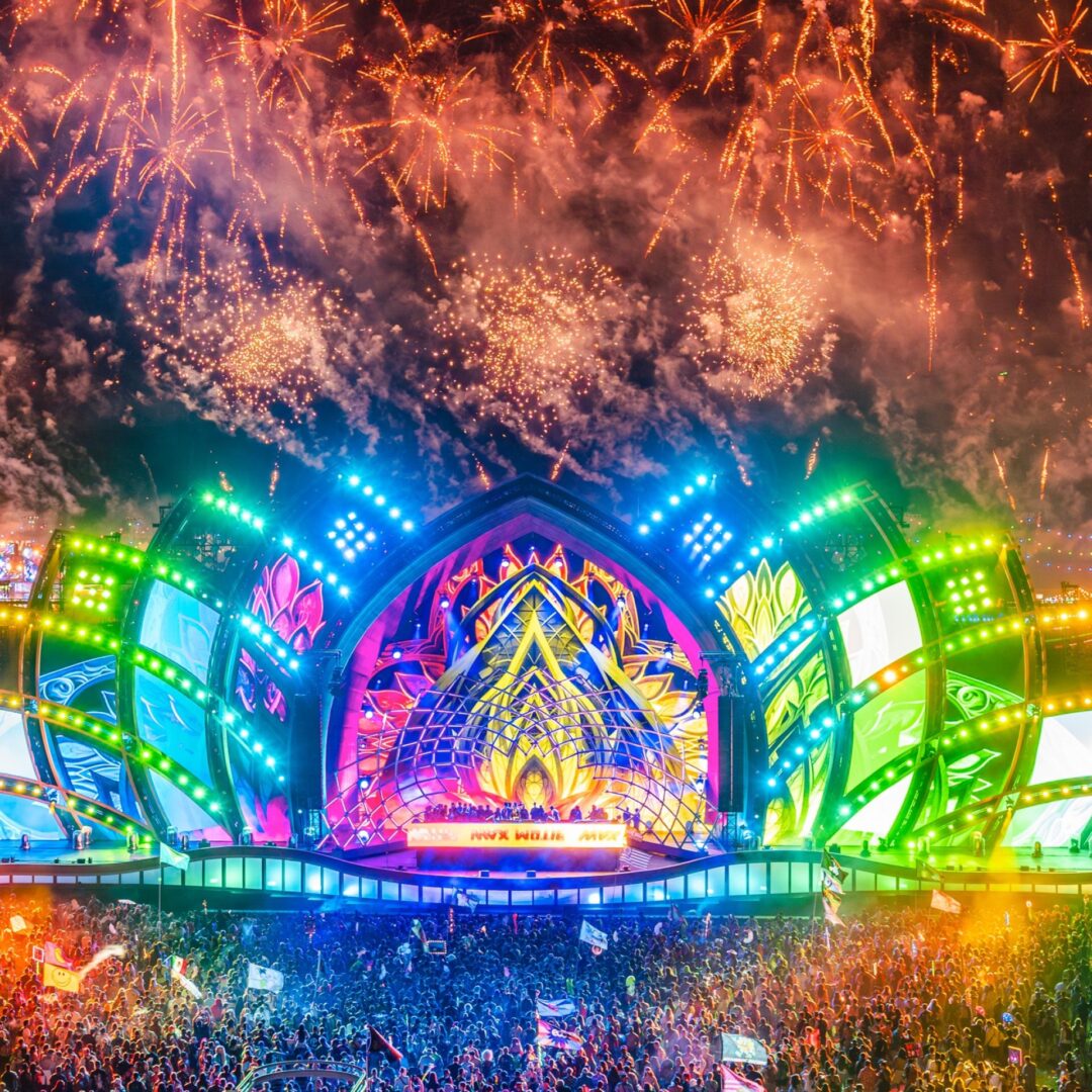 What To Expect At Your First EDCLV - The Festival Voice